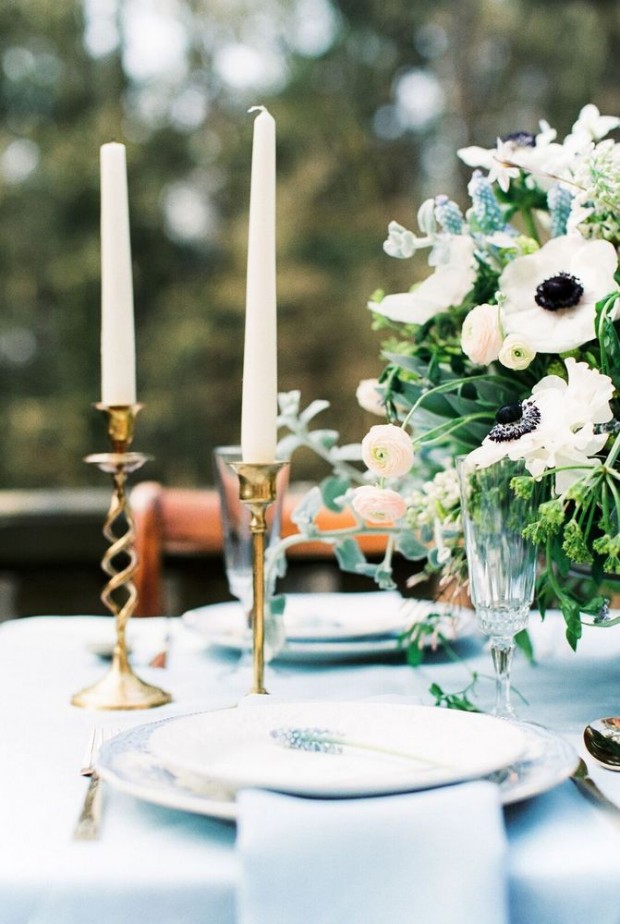 Delft Blue Wedding Inspiration by Anouschka Rokebrand & Styled by ...