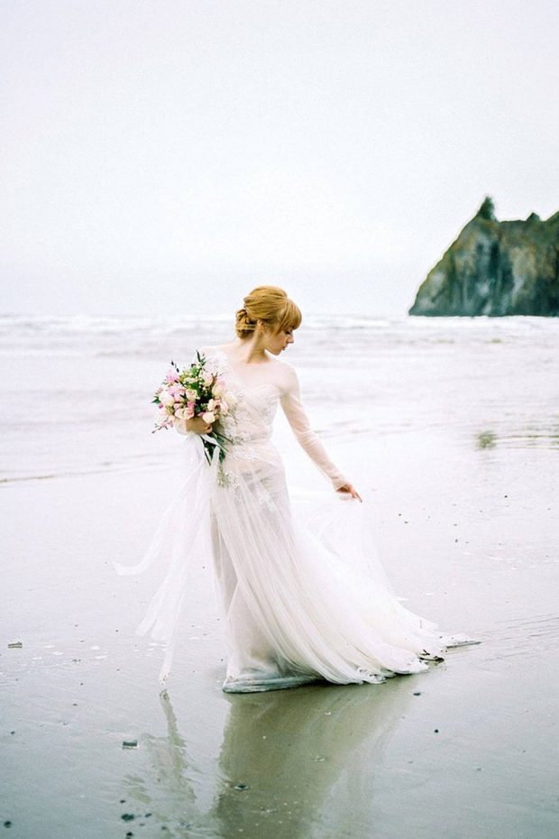 20 Romantic Ethereal Wedding Dresses