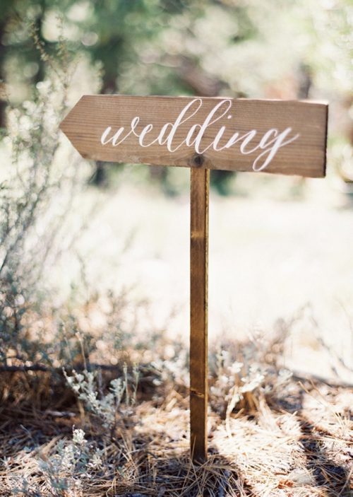 20 Rustic Wood Wedding Signs | SouthBound Bride