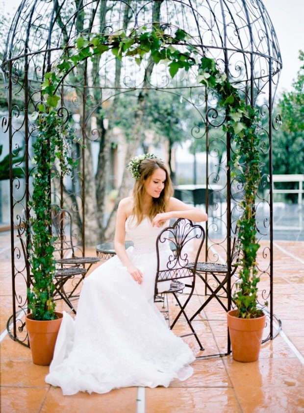 Romantic Spanish Wedding Inspiration by Buenas Photos & Natalia Ortiz ...